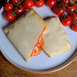 White Cheese & Tomato Pizzini (Cosmo)